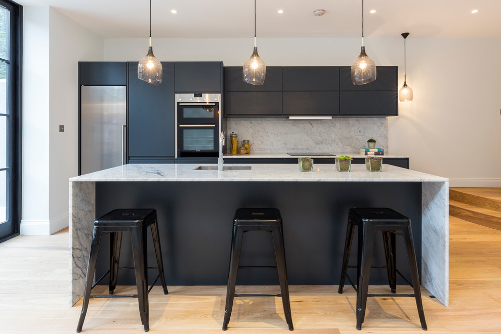 Dark Grey Modern Kitchen with Marble Effect Worktops - Modern - Kitchen ...