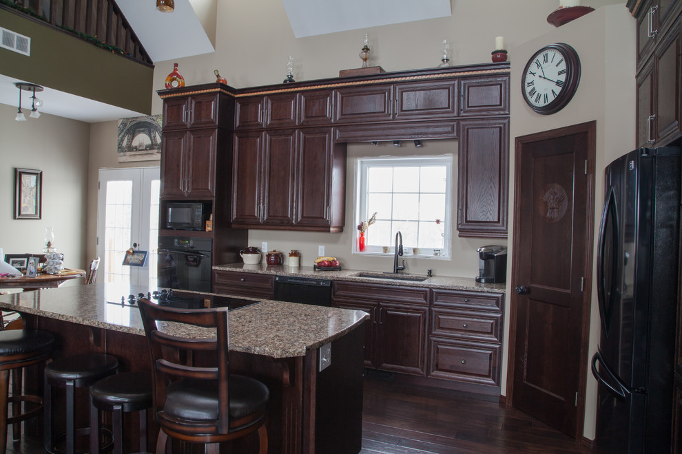 Dark Stained Oak - Traditional - Kitchen - Other - by M.G. Cabinets ...