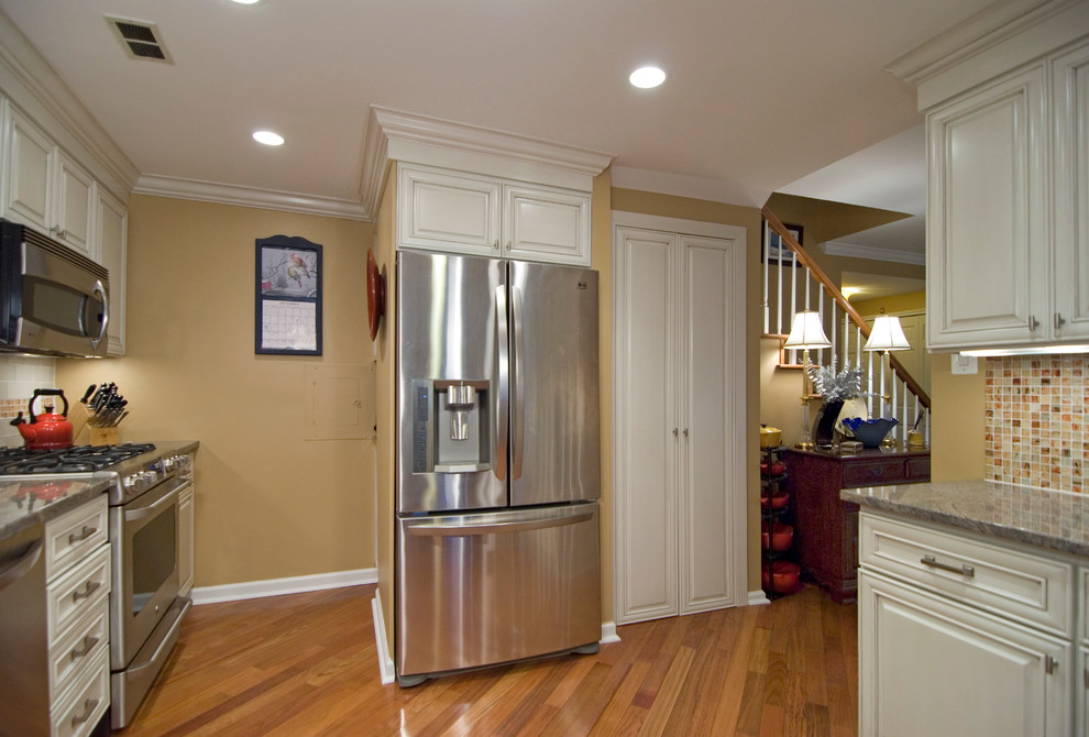 DC Condo Kitchen - Traditional - Kitchen - DC Metro - by Case ...