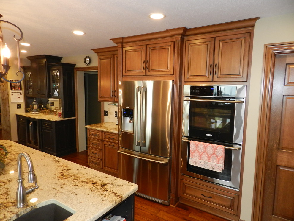 Decorative pilasters with crown detail - Traditional - Kitchen ...