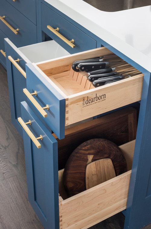 Top Benjamin Moore Blue Paint Colors of 2021 - StampinFool.com