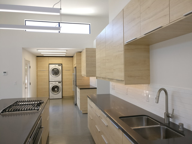 Del Rey Modern Home - Modern - Kitchen - Los Angeles - by ARCHISYS INC ...