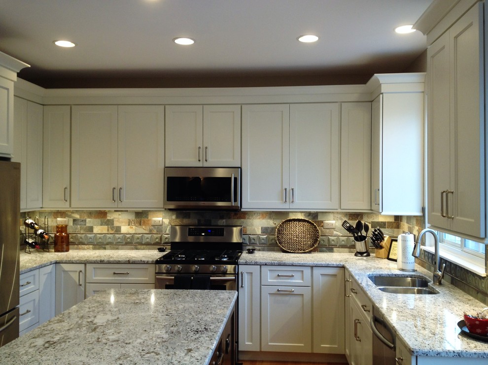 Delgado Drive in Palatine - Southwestern - Kitchen - Chicago - by ...