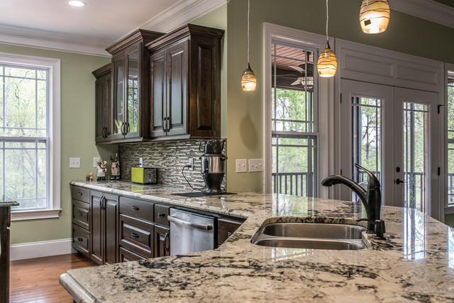 Delicatus White Granite Kitchen Countertops - Traditional - Kitchen ...