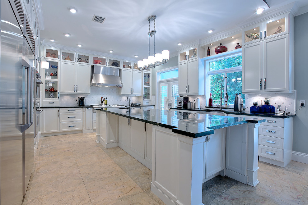 Deluxe Kitchens - Transitional - Kitchen - New York - by DELUXE Design ...