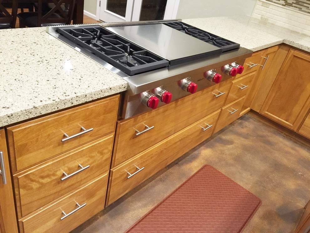 Denis Kitchen - Traditional - Kitchen - Sacramento - by Kiwi Woodworks ...