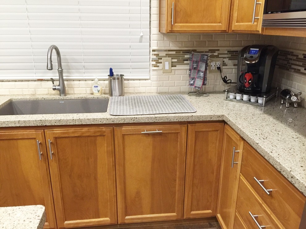 Denis Kitchen - Traditional - Kitchen - Sacramento - by Kiwi Woodworks ...