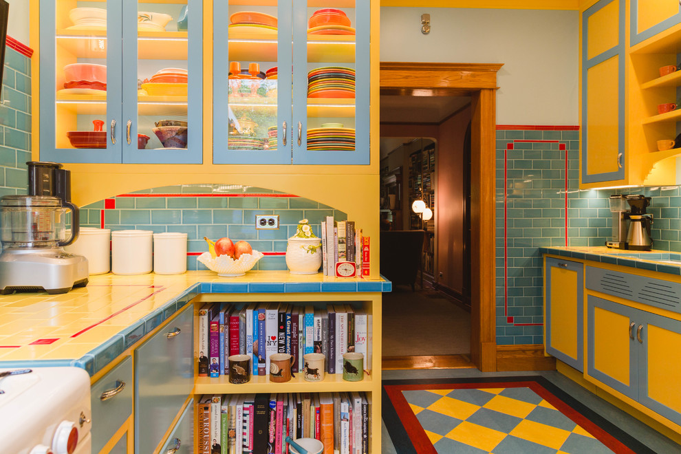 Depression-Era Art Deco Style Inspires a Chicago Kitchen - Midcentury ...