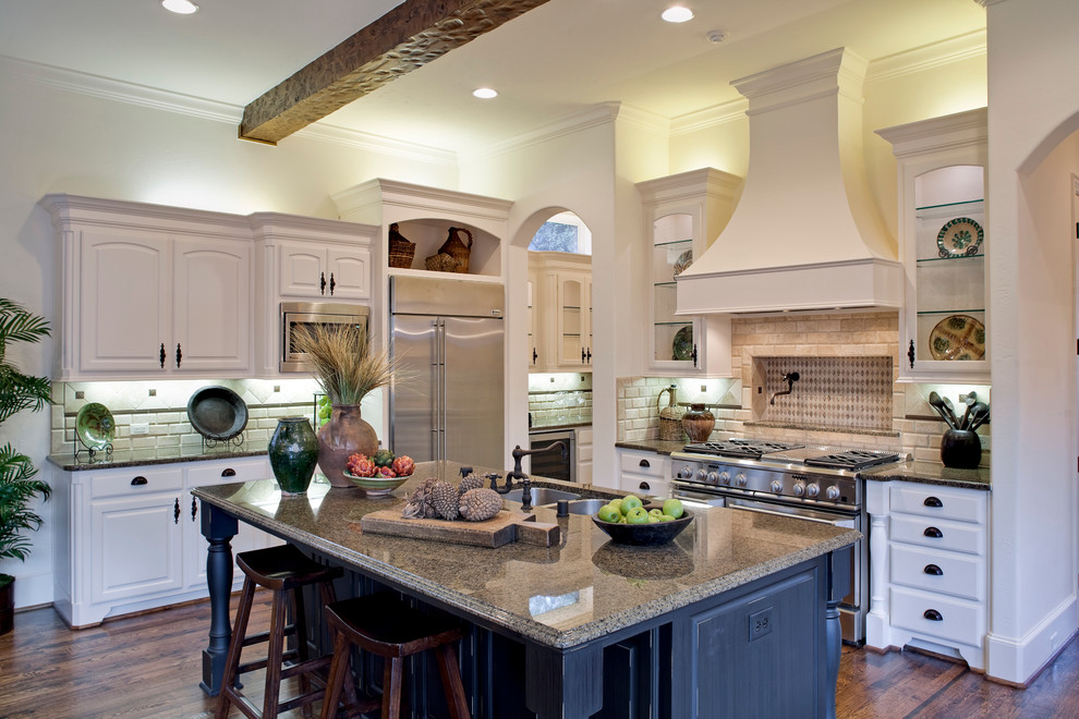 Devonshire_Custom Home_Traditional - Traditional - Kitchen - Dallas ...