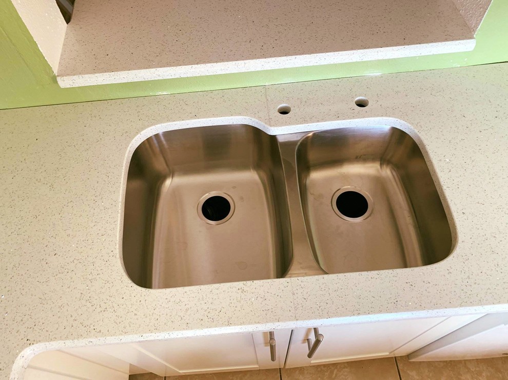 Diamond White Color Phoenix Quartz_15 - Modern - Kitchen - Tampa - by ...