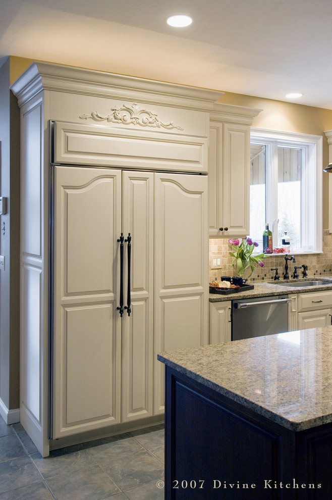 Divine Kitchens LLC - Traditional - Kitchen - Boston - by Divine Design ...