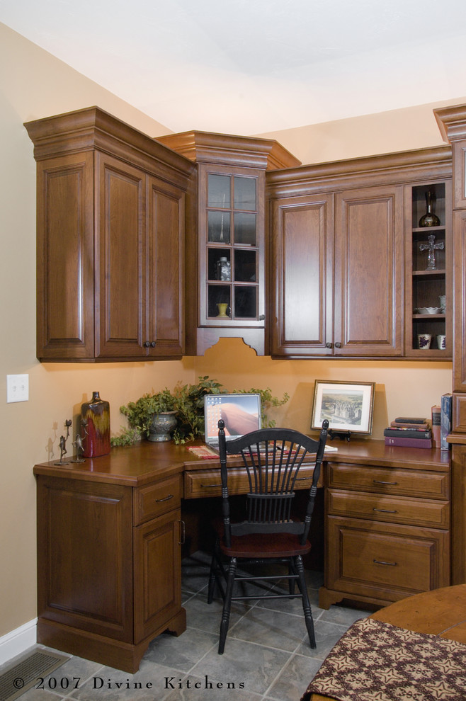 Divine Kitchens LLC - Traditional - Kitchen - Boston - by Divine Design ...