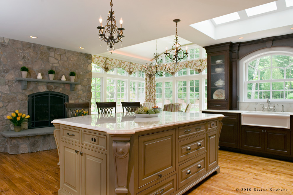 Divine Kitchens LLC - Traditional - Kitchen - Boston - by Divine Design ...