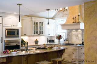 Divine Kitchens LLC - Traditional - Kitchen - Boston - by Divine Design ...