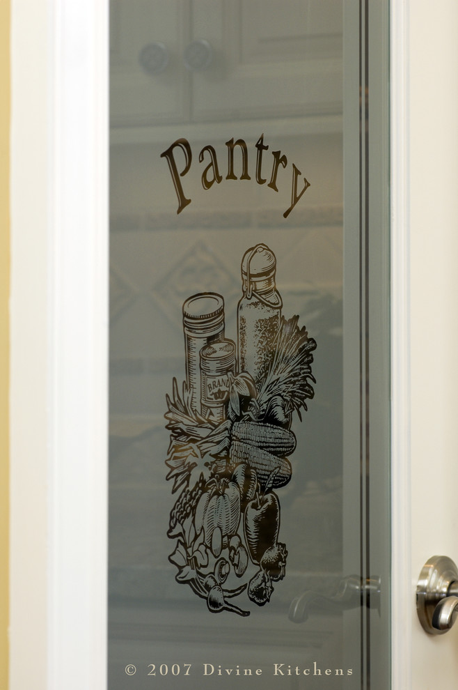 Divine Kitchens LLC - Traditional - Kitchen - Boston - by Divine Design ...