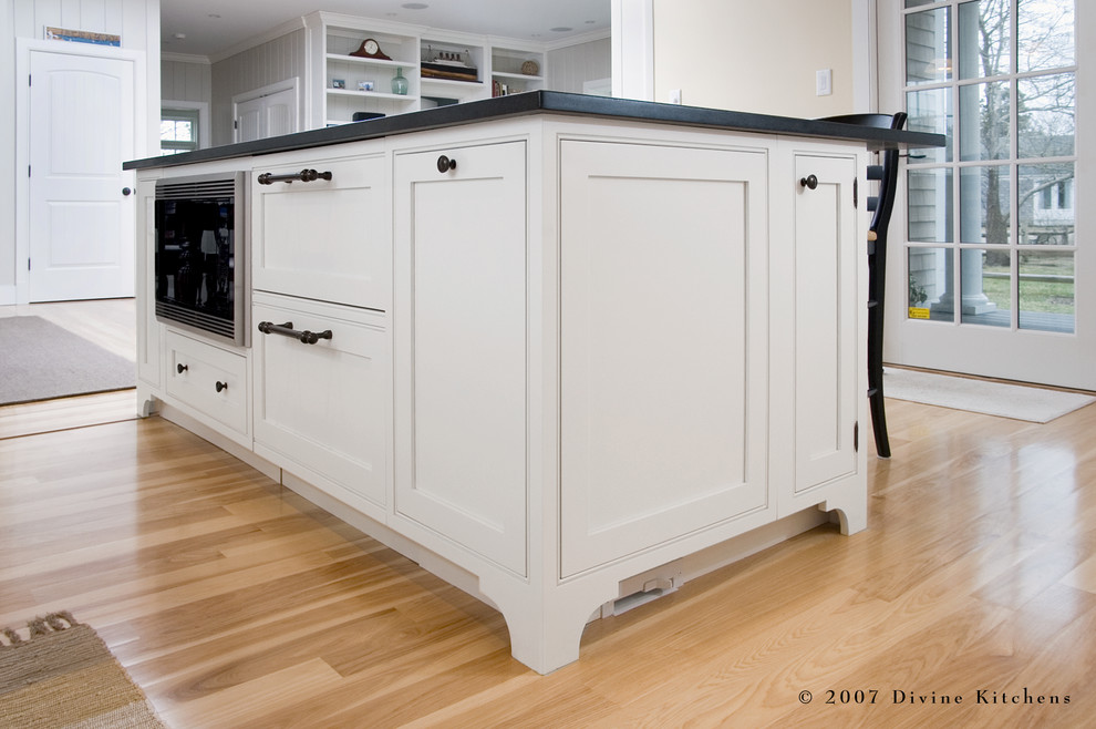 Divine Kitchens LLC - Traditional - Kitchen - Boston - by Divine Design ...