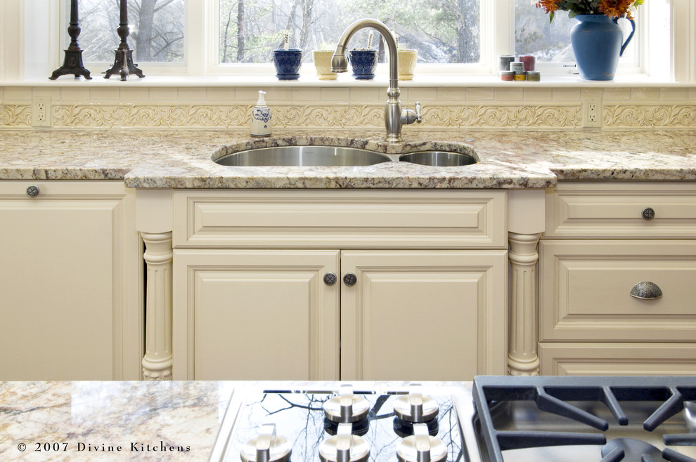 Divine Kitchens LLC - Traditional - Kitchen - Boston - by Divine Design ...