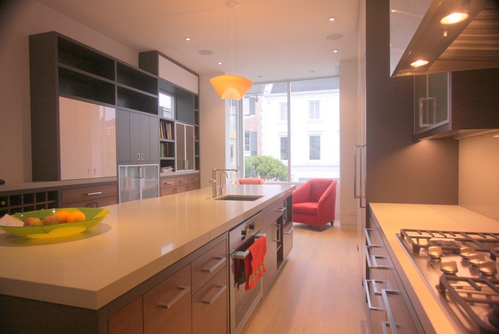 Double-sided kitchen with kitchen island and live edge peninsula ...