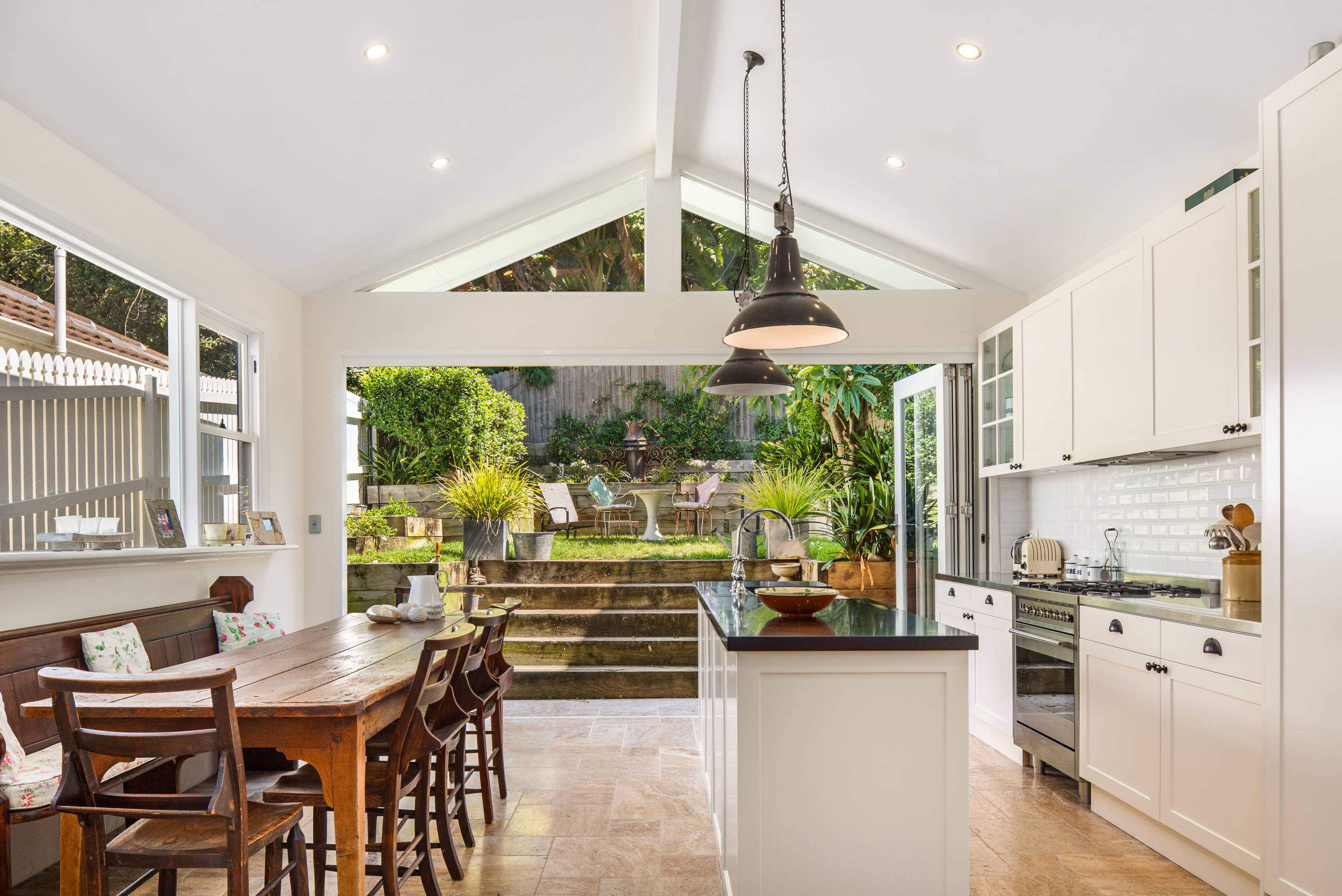 What an Open-Plan Addition Can Do for Your Old House | Houzz NZ