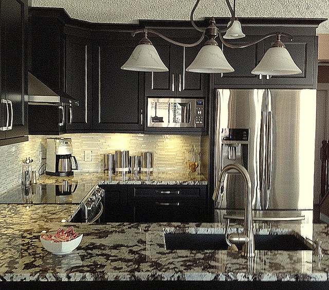 Dramatic Dark Wood Shaker kitchen - Modern - Kitchen - Calgary - by ...