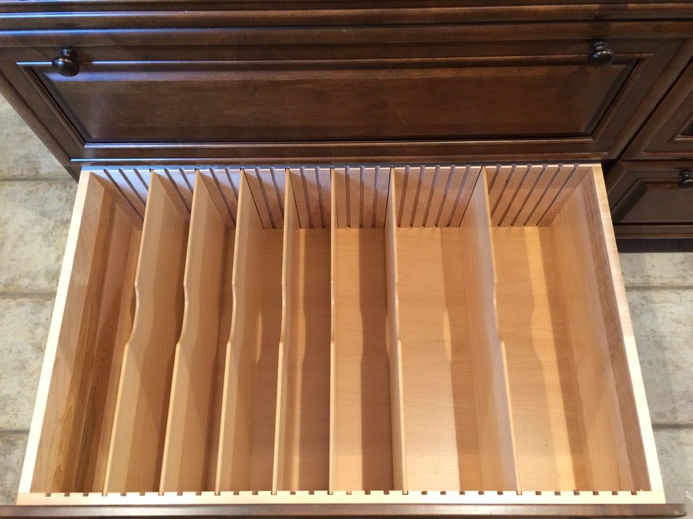 Drawer dividers for pots, pans & lids are fully adjustable ...