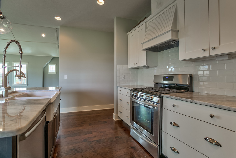 Dunbar Plan with Roslyn Elevation - Kitchen - Omaha - by Landmark ...