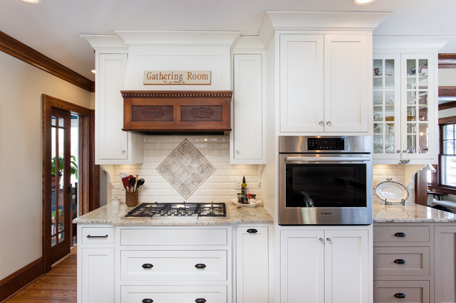 Classic Dutch Colonial Kitchen