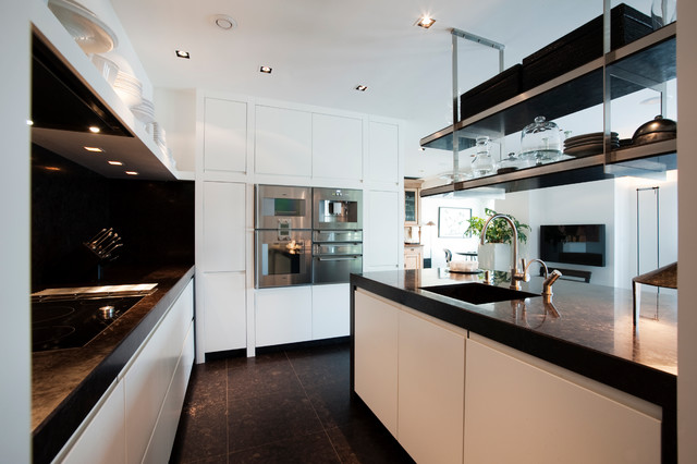 Dutch Kitchens - Modern - Kitchen - New York - by LEICHT New York | Houzz