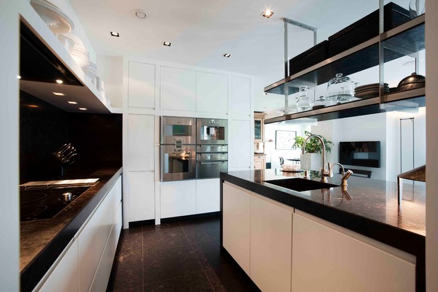 DUTCH Kitchens: TRANSITIONAL style - Contemporary - Kitchen - New York ...
