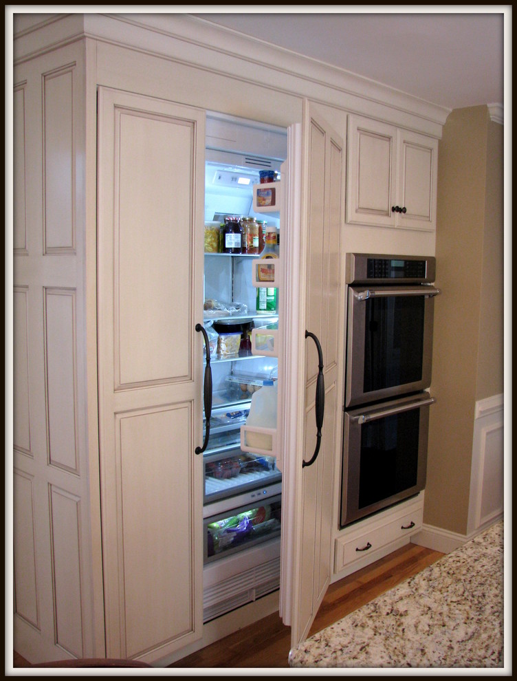 Dynasty | Omega Kitchen - Traditional - Kitchen - Providence - by ...