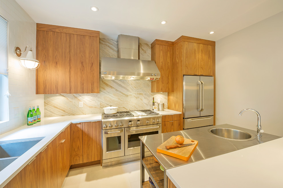 Eagle Pass Kitchen - Contemporary - Kitchen - Vancouver - by Pacific ...