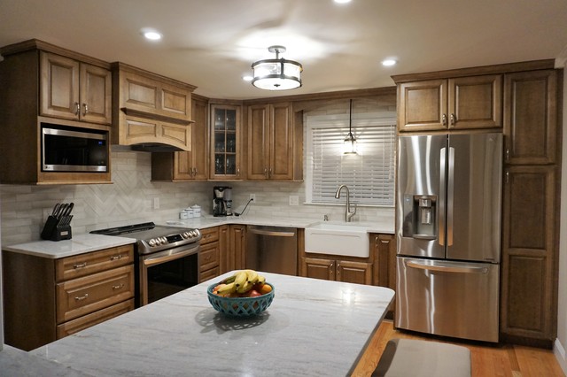 Eagle Rock Traditional Kitchen, Design with Cabinet Gallery - Clásico ...