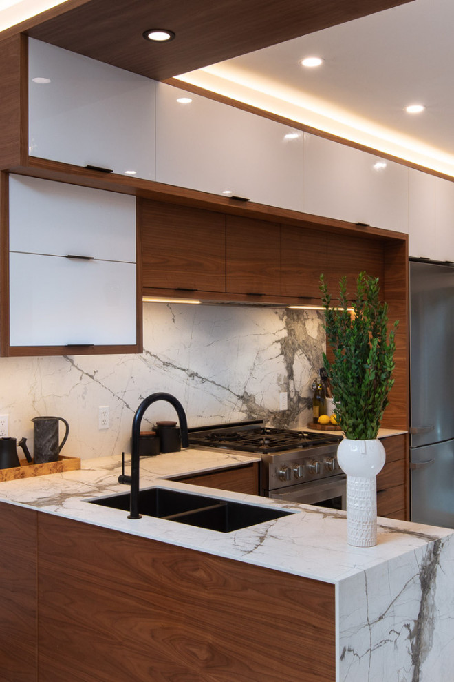 EAST END TOWN HOME, Toronto - Modern - Kitchen - Toronto - by Rhonda ...
