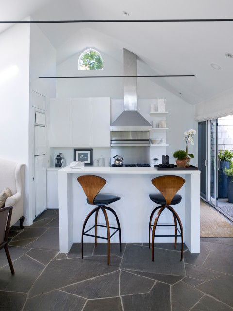 East Hampton House | Interior Designer John Caviness - Contemporary ...