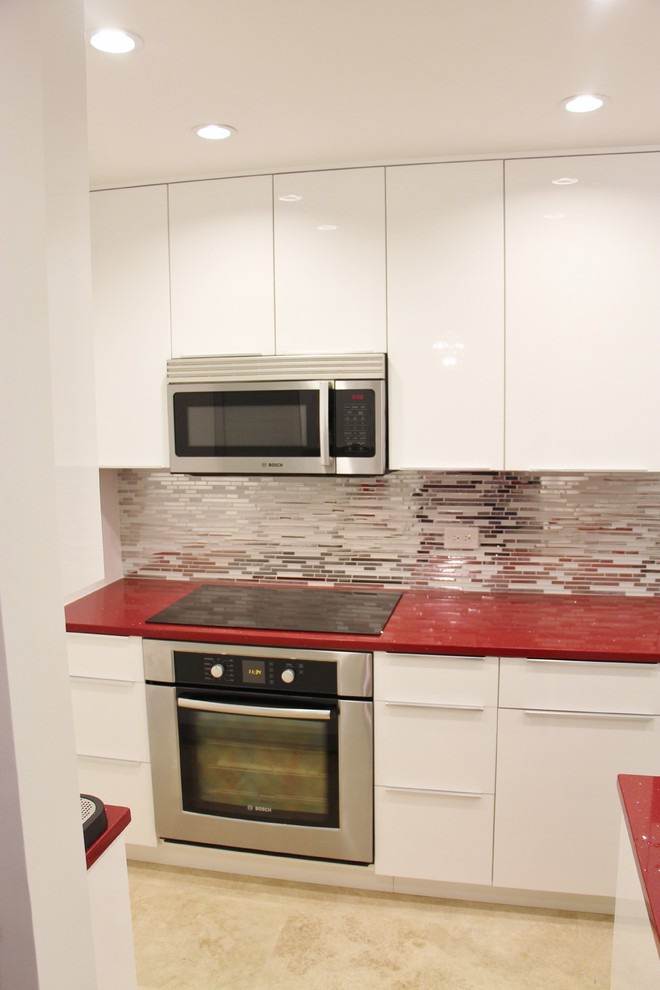 Eden Mosaic Tile Installations: Random Mixed Tile With White Glass Tile ...