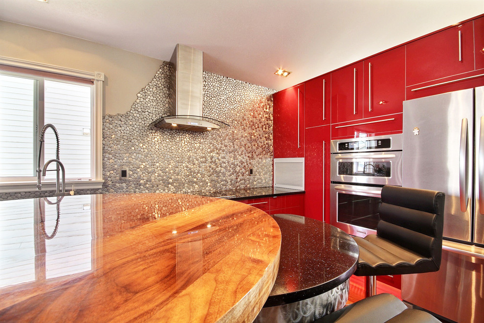 Eden Mosaic Tile Installations: River Rock Pattern Mosaic Stainless ...