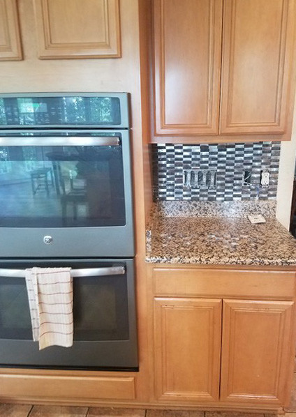 Eden Mosaic Tile Installations: Stainless Steel Bricks/Gray Basalt ...