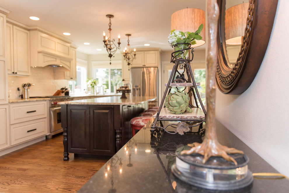 Edmonds Remodel - Traditional - Kitchen - Seattle - by Kari Skoog Design | Houzz
