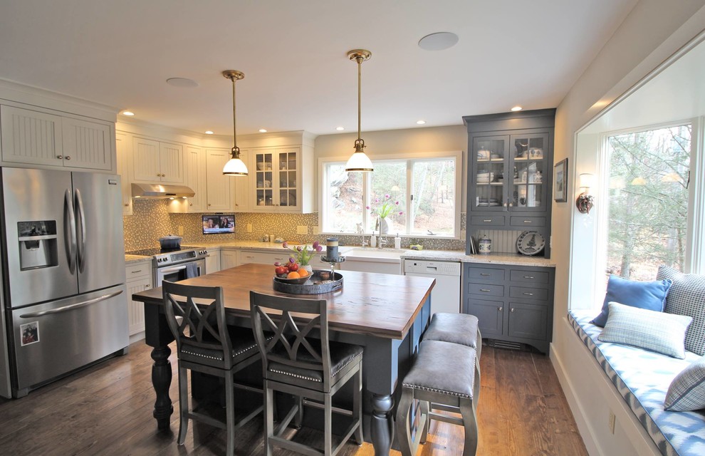 Edwards Kitchen - Traditional - Kitchen - Bridgeport - by Herrle Custom ...
