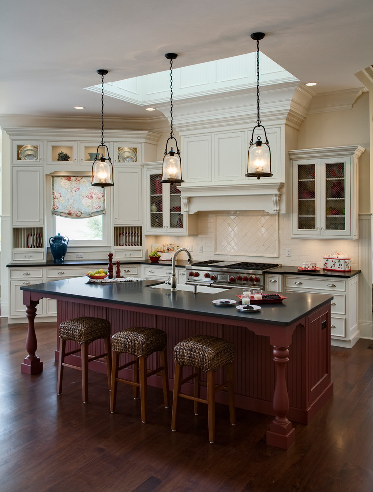 Elegant Lakeside Kitchen - Traditional - Kitchen - Chicago - by Drury ...