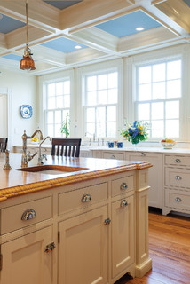 Elegant Sun-Filled Kitchen - Farmhouse - Kitchen - Boston - by Crown ...