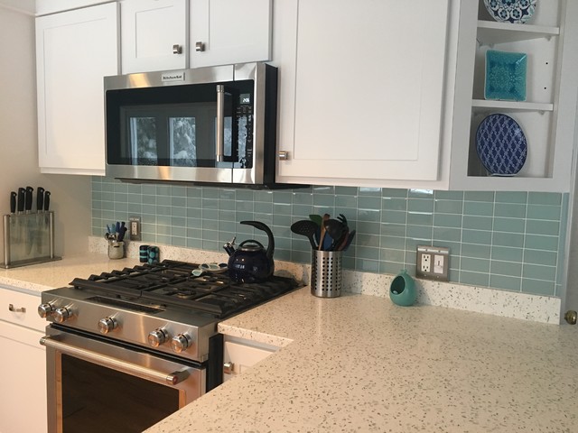 Element 1 1/4" polished Curava Recycled Glass Surfaces - Clásico ...