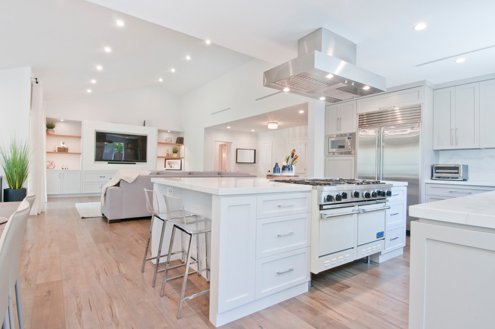 Encino- Traditional Open Concept Kitchen - Traditional - Kitchen - Los ...