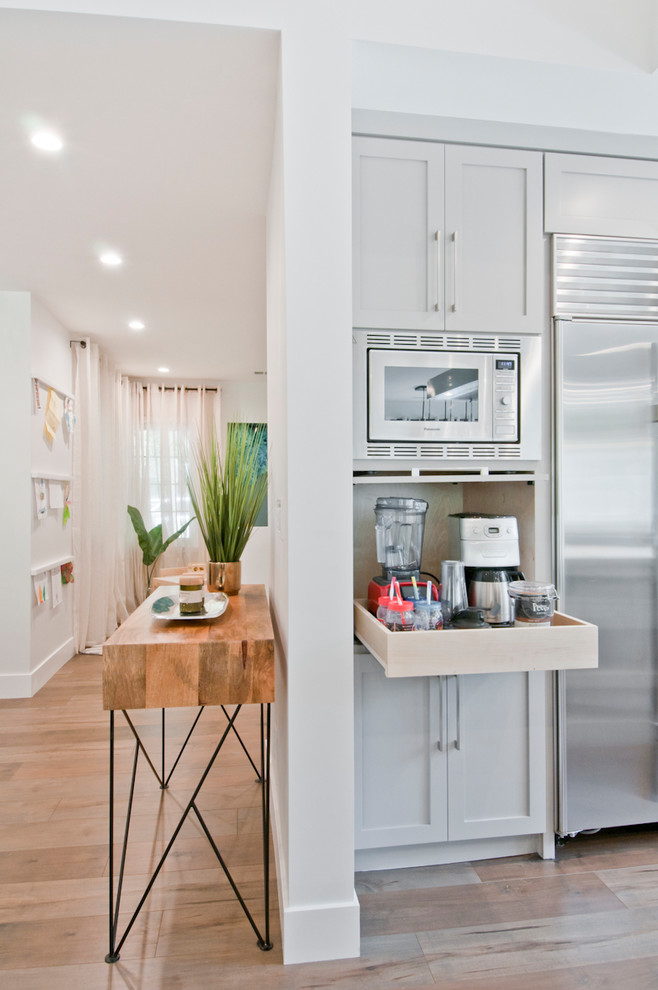 Encino- Traditional Open Concept Kitchen - Traditional - Kitchen - Los ...