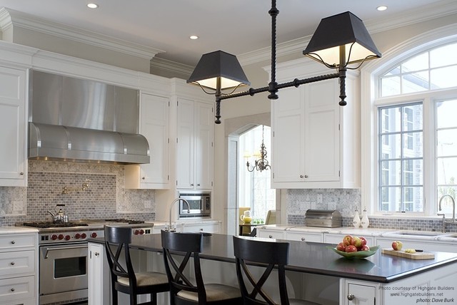 English Manor - Kitchen - Chicago - by KRW Design Associates | Houzz UK