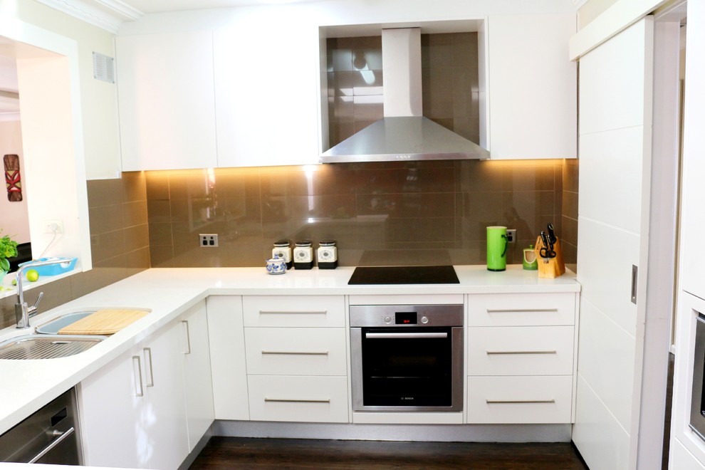 Kitchen top and bottom cabinets - Modern - Kitchen - Sydney - by ...