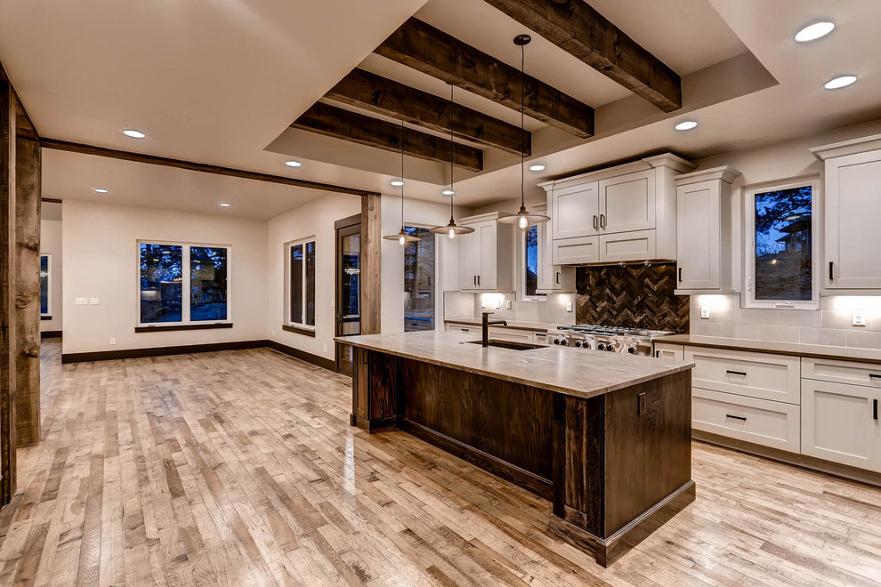 Escavera Residence - Rustic - Kitchen - Minneapolis - by Aspect Design Build | Houzz IE