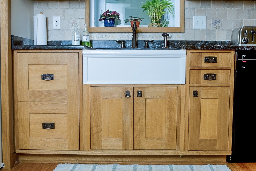 esure en Chêne blanc / Custom White Oak kitchens - Craftsman - Kitchen ...