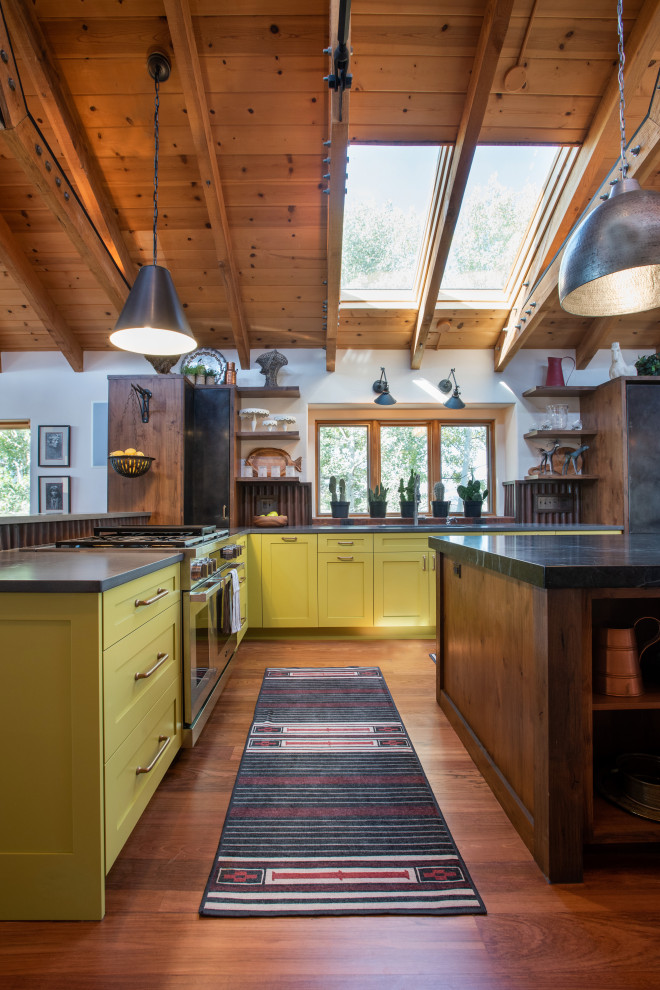 Evergreen Open Concept Farmhouse - Farmhouse - Kitchen - Denver - by ...
