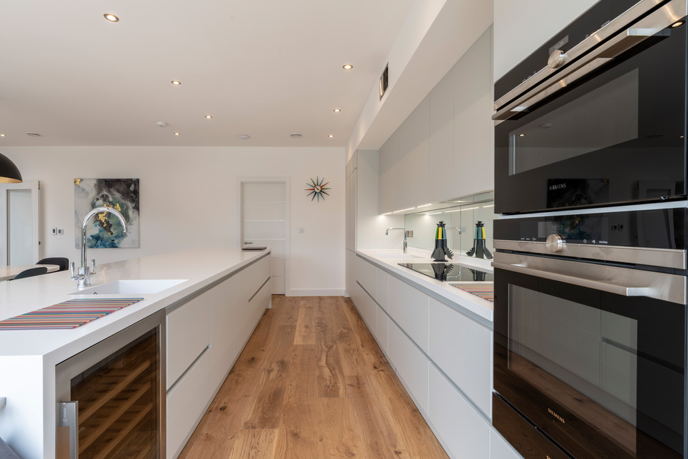 Expansive modern Kitchen/Family Room - Modern - Kitchen - Cheshire - by ...